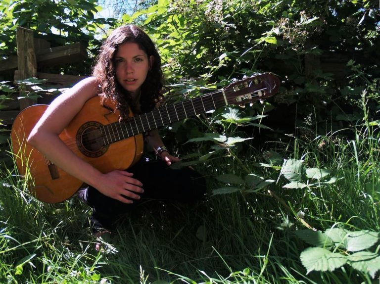 Jess Hart | Coffeehouse Musician Profile